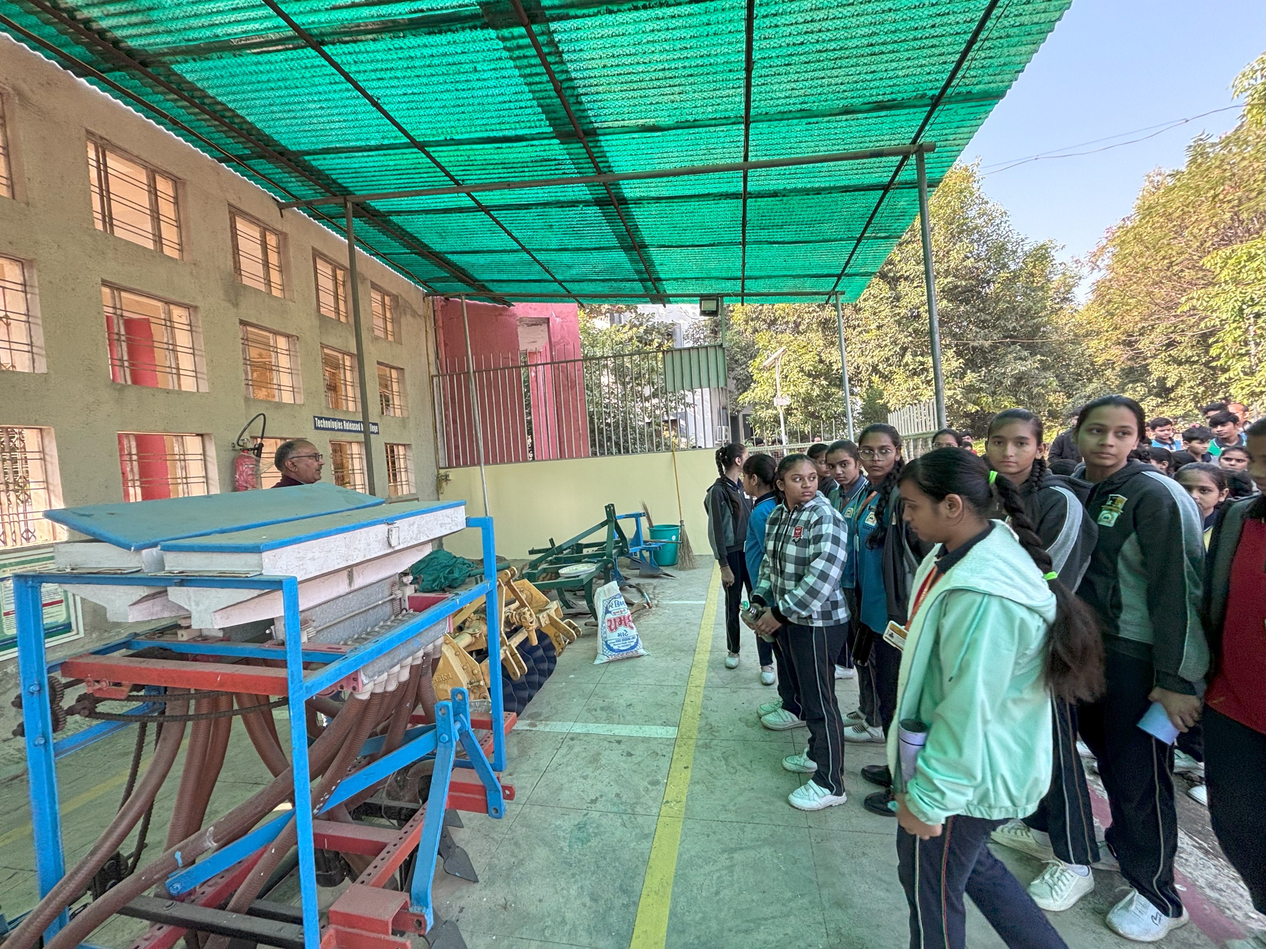 Visit to Agricultural and Engineering College | Shree Swaminarayan Gadi ...